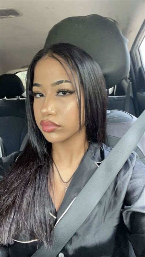 Pin By Mikey On Ayaa💕 Prom Eye Makeup Pretty Wine How To Look Pretty