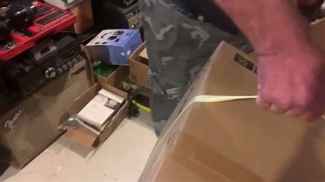 Icom 7851 Unboxing Part 1 Youtube