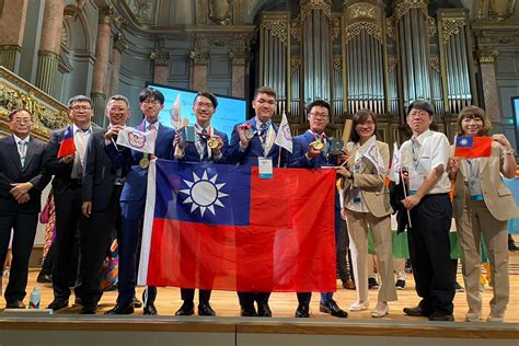 國立臺灣師範大學 秘書室公共事務中心