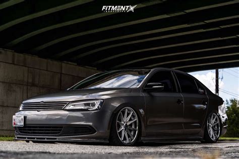 2014 Volkswagen Jetta Se With 19x8 5 Rohana Rc10 And Nitto 215x35 On Air Suspension 1393637