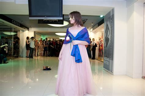 девушка в синем Синий