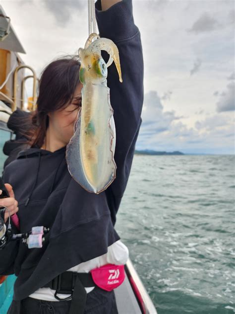 왕돌초 슈퍼마린호 지깅파핑전문 선상 생활낚시 Band