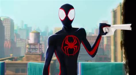 В новом трейлере мультфильма «Человек паук Паутина вселенных показали битву Майлза и Пятна