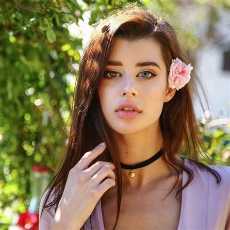19 Sarah Mcdaniel Ideas Mcdaniel Sarah Beautiful Eyes