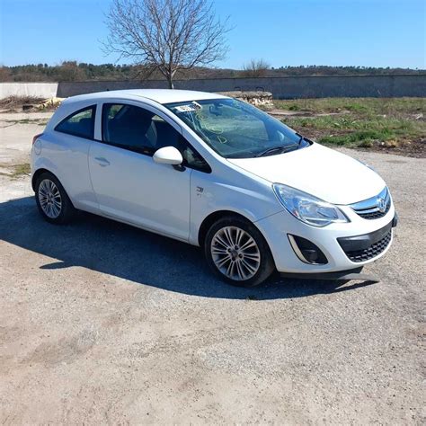 Opel Corsa D Face 2011 Опел Корса Д 1 4 бензин хечбек 3 врати на части