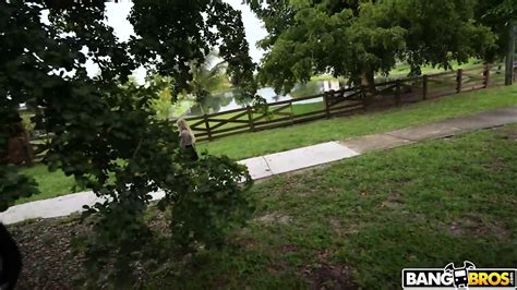 Bangbros Derek Savage Sticks His Big Cock In Brooke Ivorys Mouth And