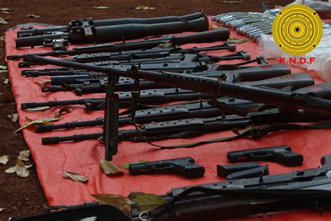 ဒီးမော့ဆိုတိုက်ပွဲများတွင် စစ်ကောင်စီတပ်ဖွဲ့ဝင် ၄၀ ခန့်နှင့် ကရင