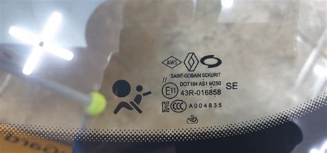 Sm6 유리교체 갑자기 깨진 차유리금으로 르노삼성 유리교환 솔라쉴드 Ss열차단썬팅 시공 후기 및 내 차량의 차유리교체비용 하이패스룸미러 썬루프 파손방지방탄필름 시공