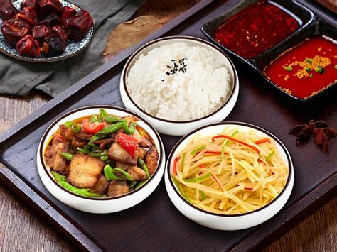 （单人餐）小炒肉土豆丝 花瓣网
