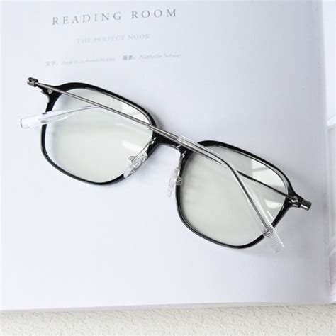 Thin Edge Titanium Alloy Glasses Frame For Men And Women Literature And