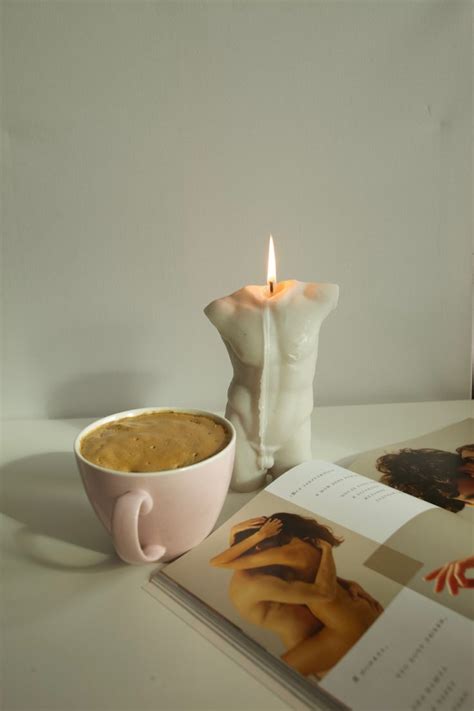 Свеча соевая в форме мужского тела торс Tableware Glassware Kitchen