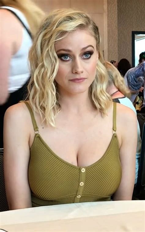 Olivia Taylor Dudley Nudeアダルト画像、セックス画像 4093379 ページ 2 Pictoa