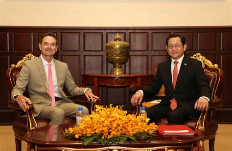 ទំព័រដើម អគ្គនាយកដ្ឋានវិទ្យុជាតិ