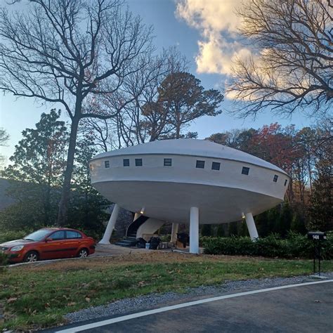 Flying Saucer House Updated July 2026 1408 S Palisades Dr Signal