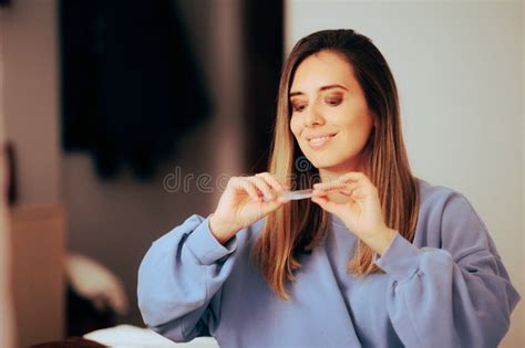 Woman Putting Her Retainer On Before Going To Sleep Stock Image Image Of Mouth Dental 277682401