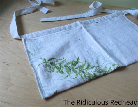 My Apron From A Vintage Tablecoth The Ridiculous Redhead