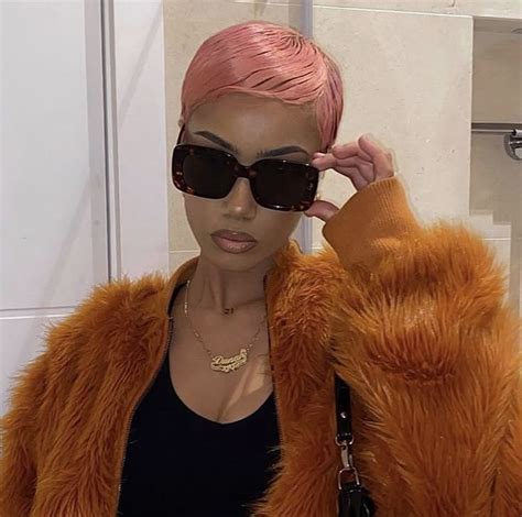 Pin By Ariana Amp On Pixie Love ️ Short Shaved Hairstyles Short Hair Pixie Cuts Short Hair Cuts