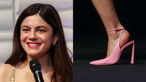 ‘a Complete Unknown Star Monica Barbaro Accepts Virtuosos Award At The