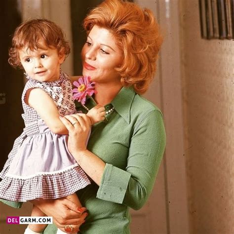 رونمایی از عکس های جذاب زری خوشکام در آغوش علی حاتمی خانم بازیگر