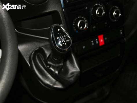 【2020款依维柯欧胜 超瑞 3 0t 自动挡 短轴高顶 侧拉门 中控区 4 734张图片】 汽车图片大全 爱卡汽车