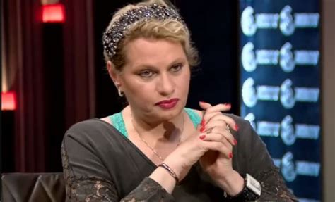 „არ მჩვევია ჩემს გვერდით მჯდომ მამაკაცზე წერა მაგრამ ტრადიციას ვარღვევ“ ლალი მოროშკინა