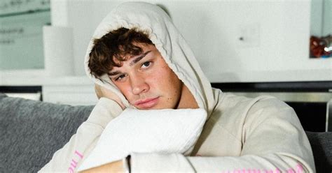 Ar 19 Metų Noah Beck Prisijungia Prie „onlyfans“ Štai Ką Sako „tiktok