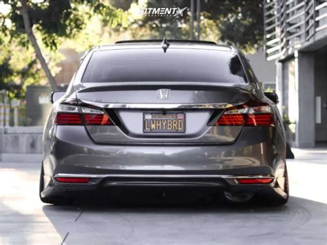 2017 Honda Accord Hybrid Ex L With 19x9 5 Aodhan Ds02 And Radar 235x35