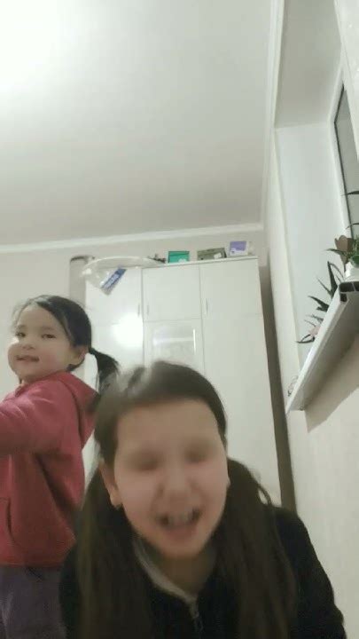 сестричка Youtube