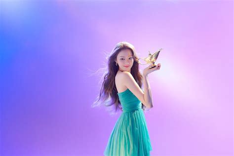 이성경 촬스의 이슈와 유머