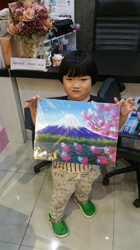 เรียนระบายสี วอร์มคับ เด็กชายณธรรม เวชเพิ่ม