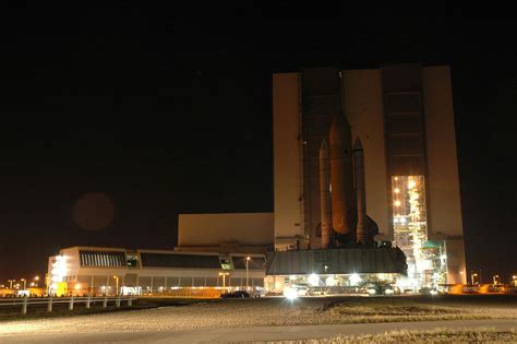 Kennedy Space Center Fla Space Shuttle Discovery Rolls Out Of High