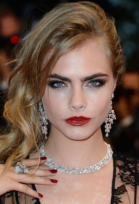 Cara Delevingne 10 Celebrity Eyebrows That Would Even Make Frida Kahlo Jealous Popsugar Beauty
