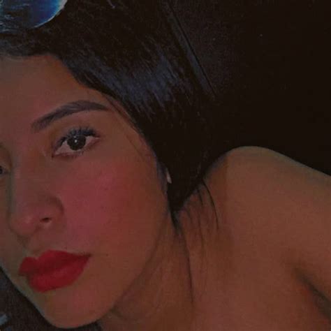 Bea🍒 Bea17lpz • Threads Say More Bea🍒 Bea17lpz • Threads Say More