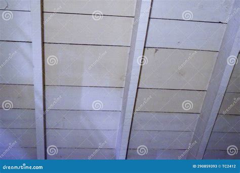 Estructura De Techo De Madera De Una Casa Imagen De Archivo Imagen De