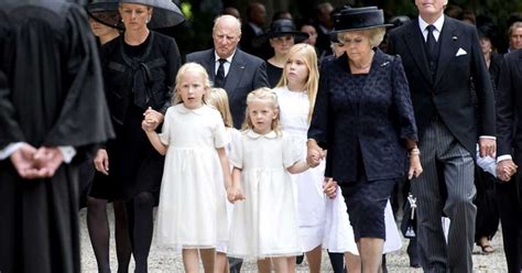 Bedankfeest Beatrix Uitgesteld Om Dood Friso Binnenland Ad Nl