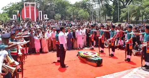 People Pay Last Respects To Dr Zafrullah Chowdhury At Shaheed Minar
