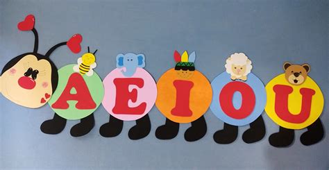 Centopeia Das Vogais Sala De Aula Infantil Artesanato Educacional