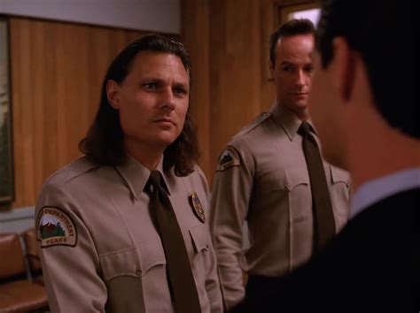 Setting The Stage Tree Artwork In The Twin Peaks Sheriffs Department
