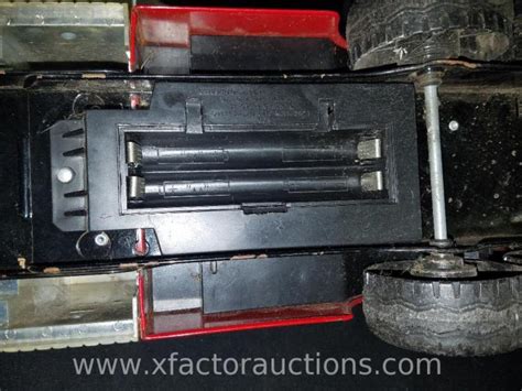 Vintage Nylint Sound Machine Metal Water Cannon