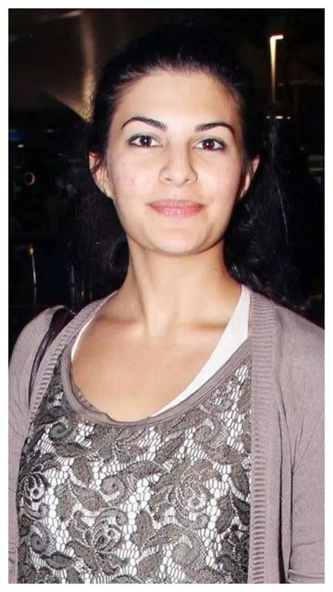 Looks Of Jacqueline Fernandez Oozing Beauty Without