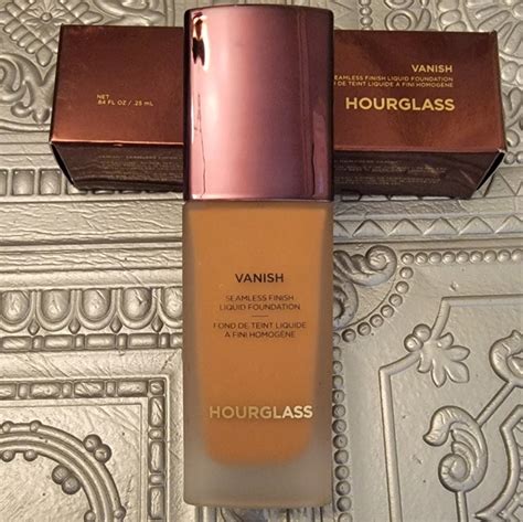 Hourglass Makeup 58 Hourglass Almond Vanish Seamless Finish Liquid