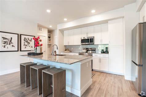 Broadstone Eado 2425 Bell St Houston Tx 77003