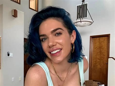 Lizbeth Eden Biography Age Height Net Worth Old School