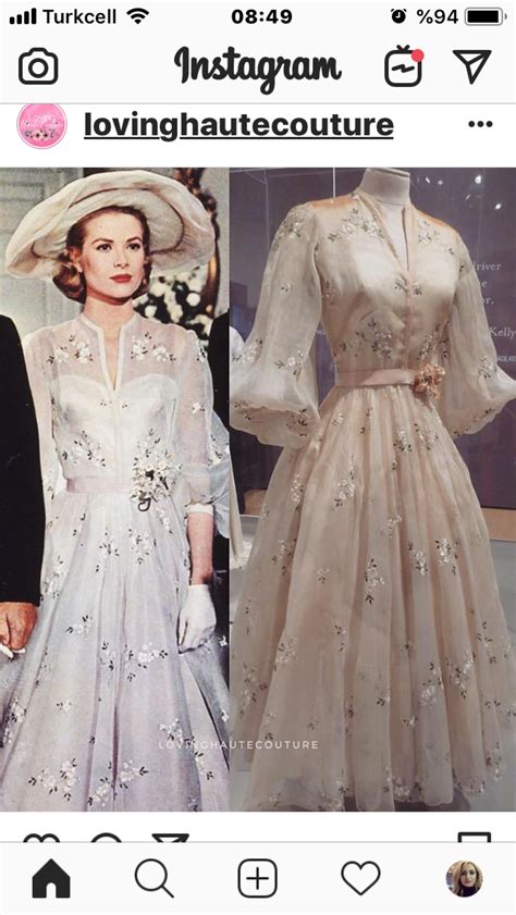 Pin On Elbiseler Iconic Dresses Fancy Dresses Vintage Dresses
