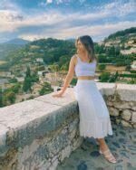 Alisha Newton Height Weight Body Stats Age Family Facts