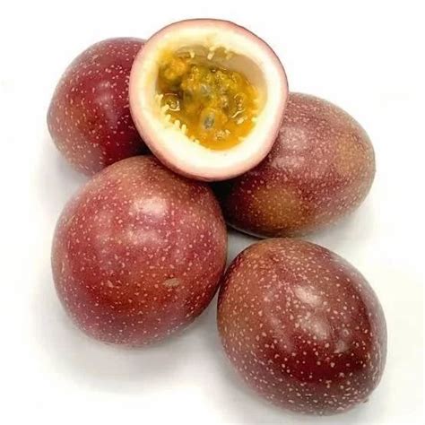A Grade Purple Passion Fruit Packaging Size 10 Kg Packaging Type