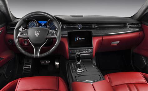 마세라티 콰트로포르테 Gts 타보니 이탈리아 특유의 감성 묻어나네 카라이프 카슈