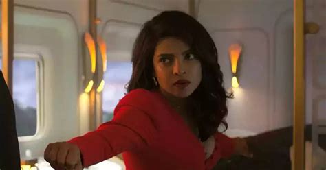 Priyanka Chopra जी लोकं मला आवडत नाहीत त्यांच्यासोबत प्रियंका