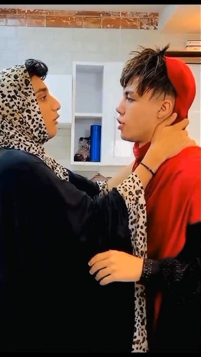 لما ام من القاهره تقعد مع ام من اسكندرية 😂😂 القيصرحموايهاب Youtube