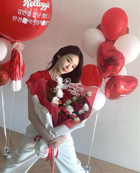 꽃의온도 브랜드플라워데코 촬영장 서포트 연예인서포트 연예인케이크 모형케이크 매해 믿고 주문해 주시는 생일 축하 꽃바구니 가장